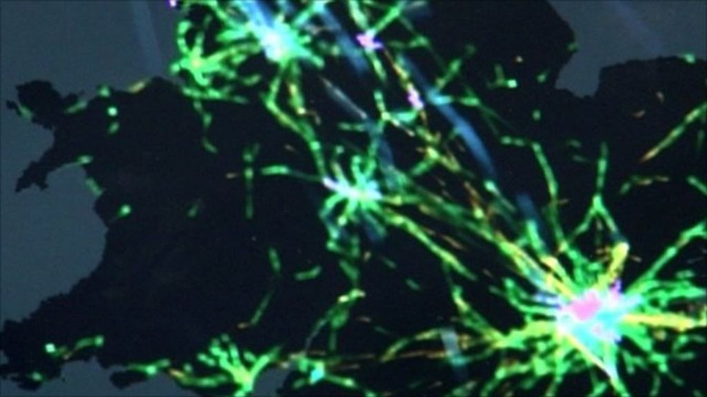 Tech Know: Data visualisation brings train and tubes to life - BBC News