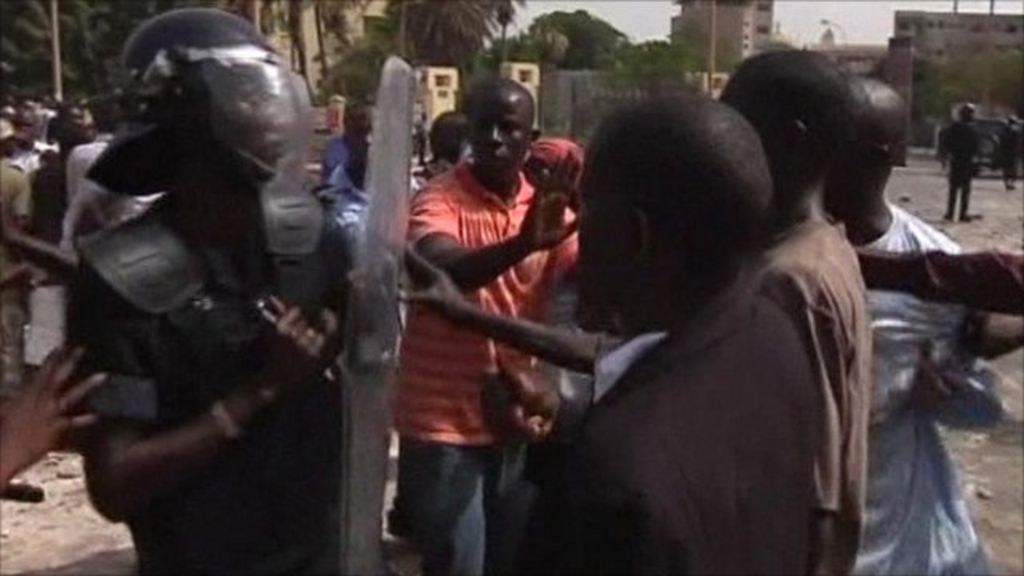 Senegal riots force president into law change U-turn - BBC News