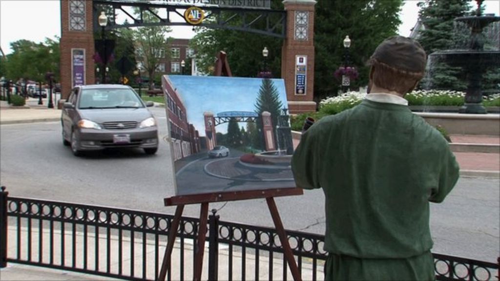 Roundabout revolution in Carmel, Indiana - BBC News