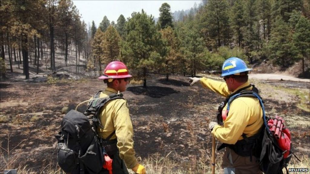 Los Alamos fire crews will 'knock this fire out' - BBC News
