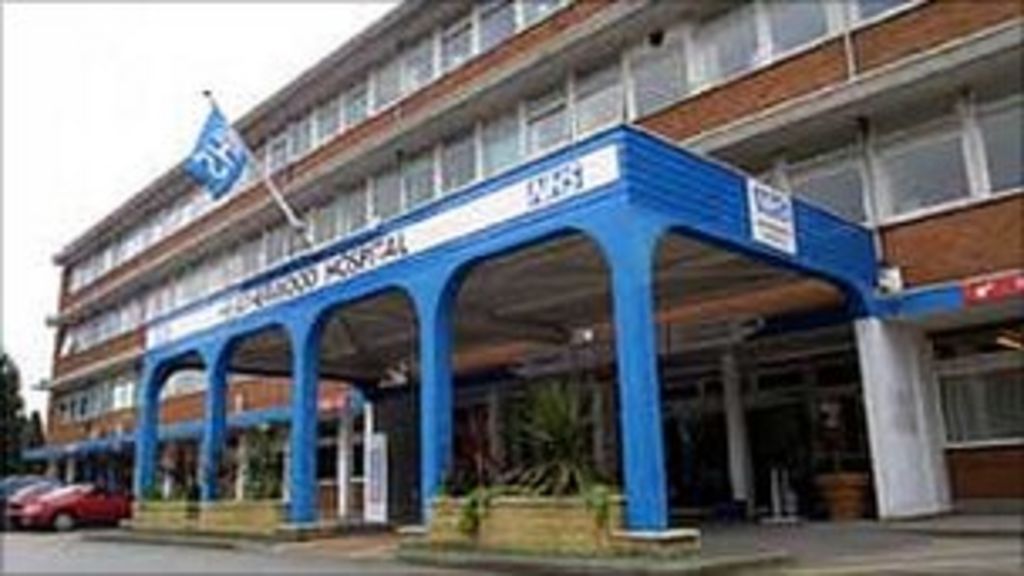 Heatherwood Hospital in Ascot 'to stay open' - BBC News