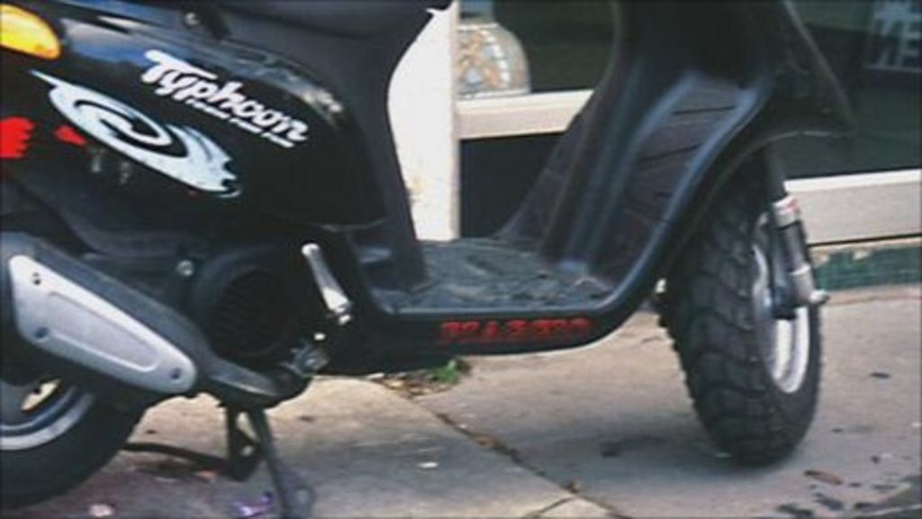 Fears over dangerous moped riding in Arnside - BBC News