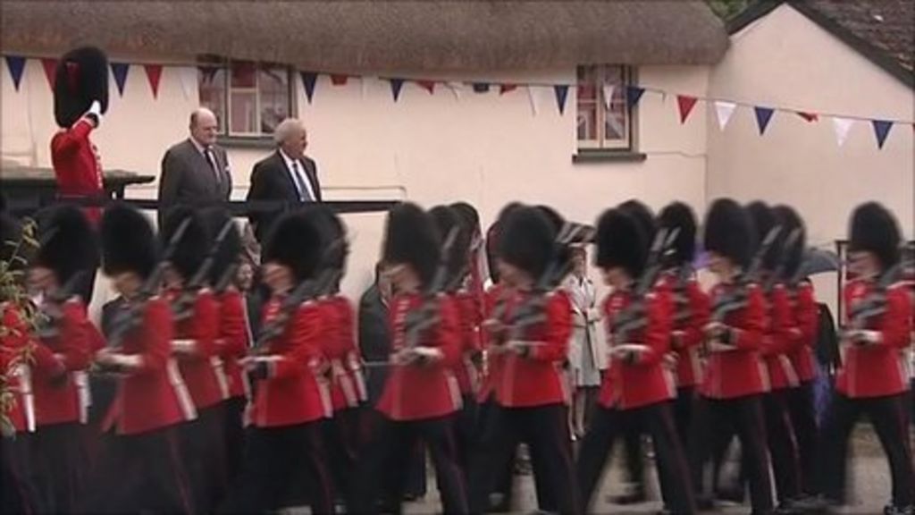 Coldstream Guards get freedom of Devon parish Merton - BBC News