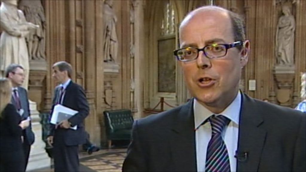 Phone hacking: News International 'know who was involved' - BBC News