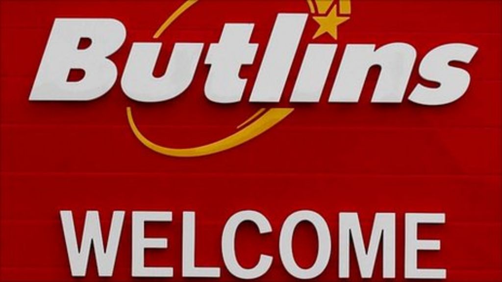 Skegness Butlins bans vulnerable adults group - BBC News