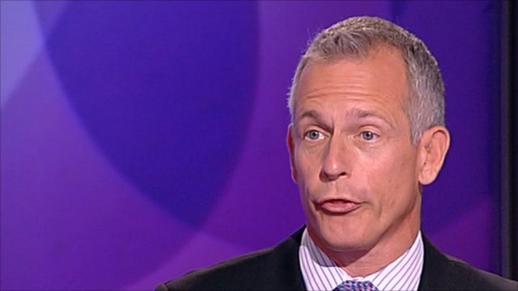 Phone hacking: Brian Paddick on police and tabloid papers - BBC News