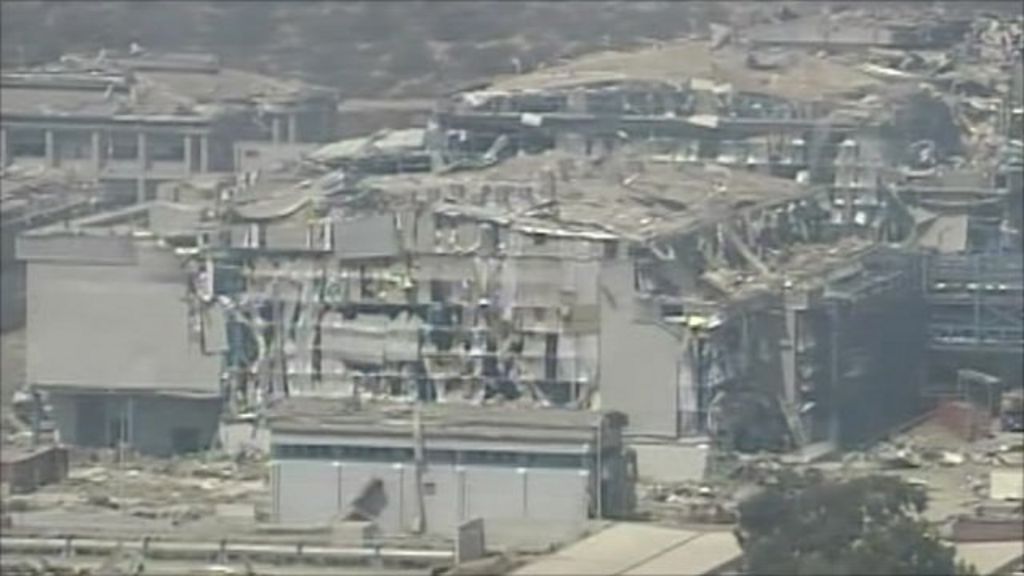 Blast rocks Cyprus arms depot - BBC News