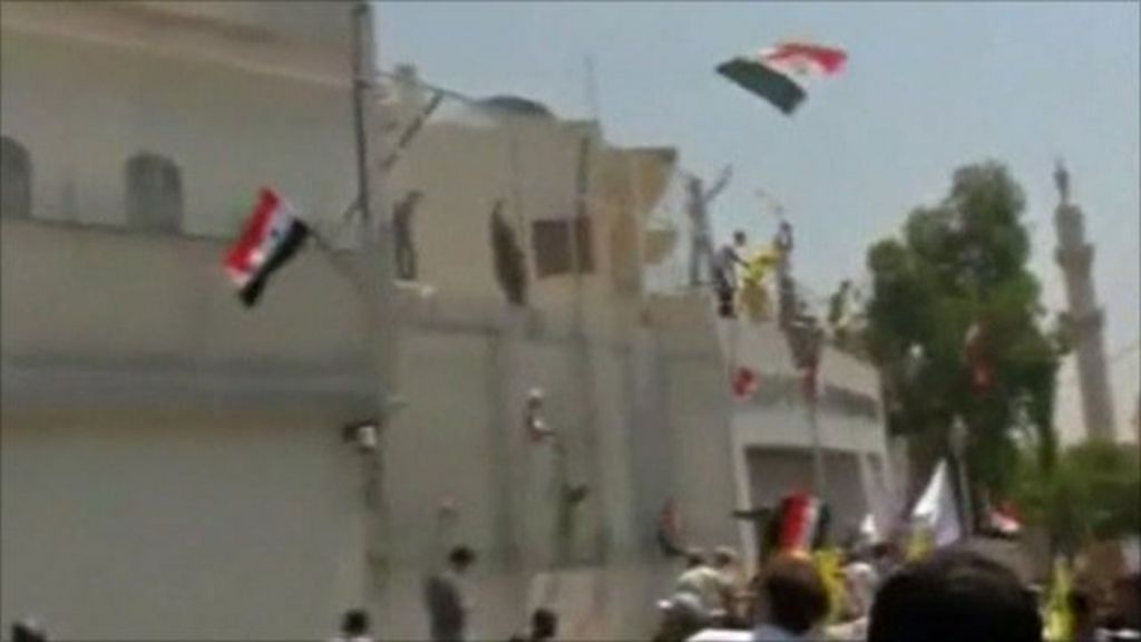 Pro-Assad supporters attack US and French embassies - BBC News