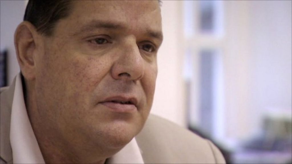 Sean Hoare: Hacking was 'endemic' at News of the World - BBC News