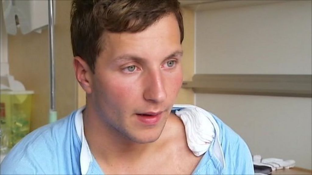 Norway massacre: Gunman shot people in their tents - BBC News