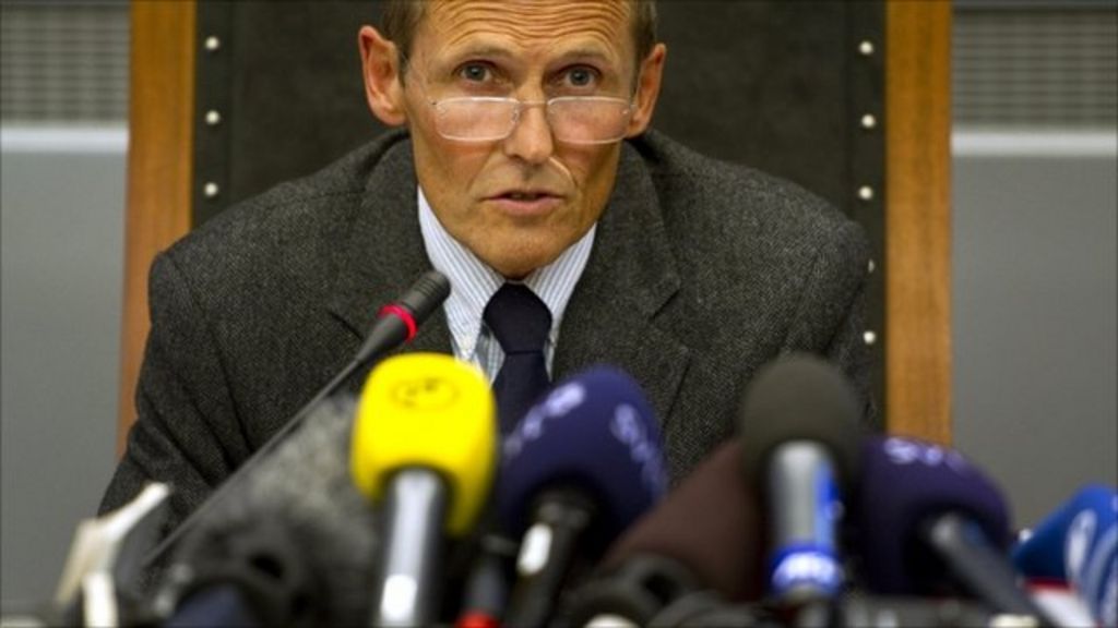 Judge: Accused claims attacks done 'to save Norway' - BBC News
