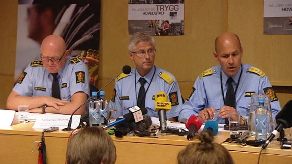 Norwegian police defend their response to attacks - BBC News