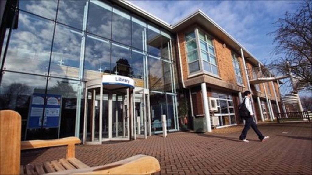 University of Northampton invests £2m on campus - BBC News