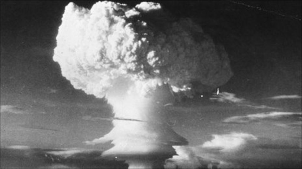 Christmas Island H-bomb witnesses tell of medical problems - BBC News