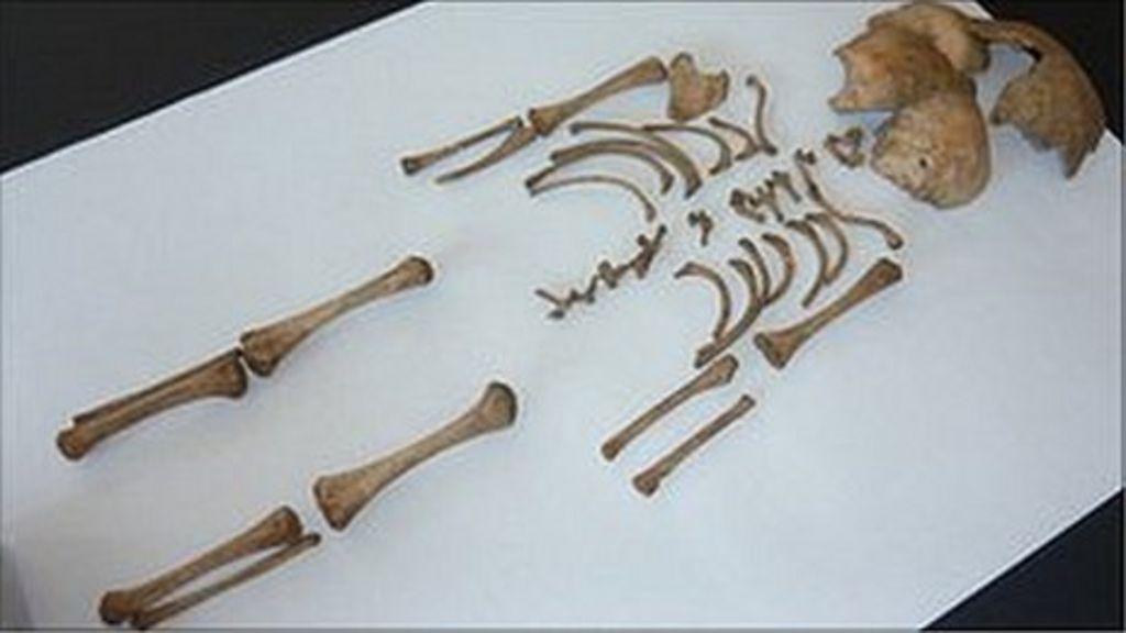 Roman dead baby 'brothel' mystery deepens - BBC News