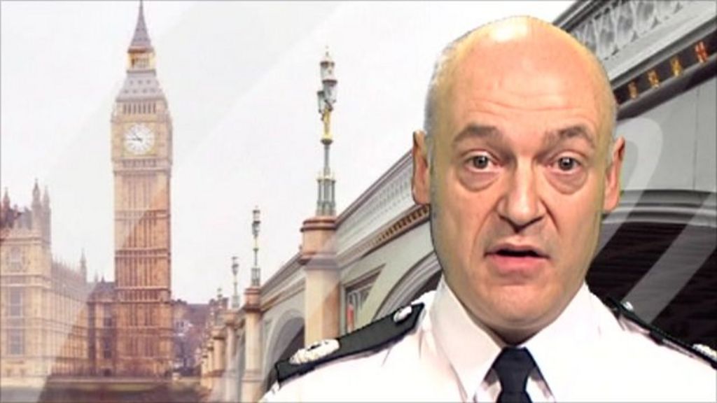 Met Police on London riots: 'Violence escalated quickly' - BBC News