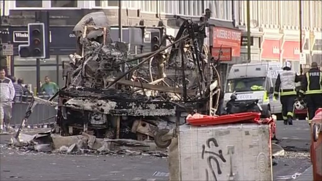 Communities consider motive behind riots in London - BBC News