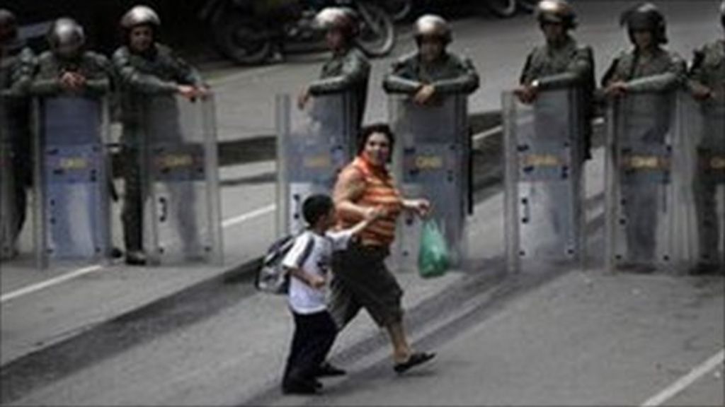 Venezuela's El Rodeo prison officials charged - BBC News