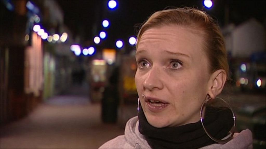 Riots: 'David Cameron come and live in Peckham for a week' - BBC News