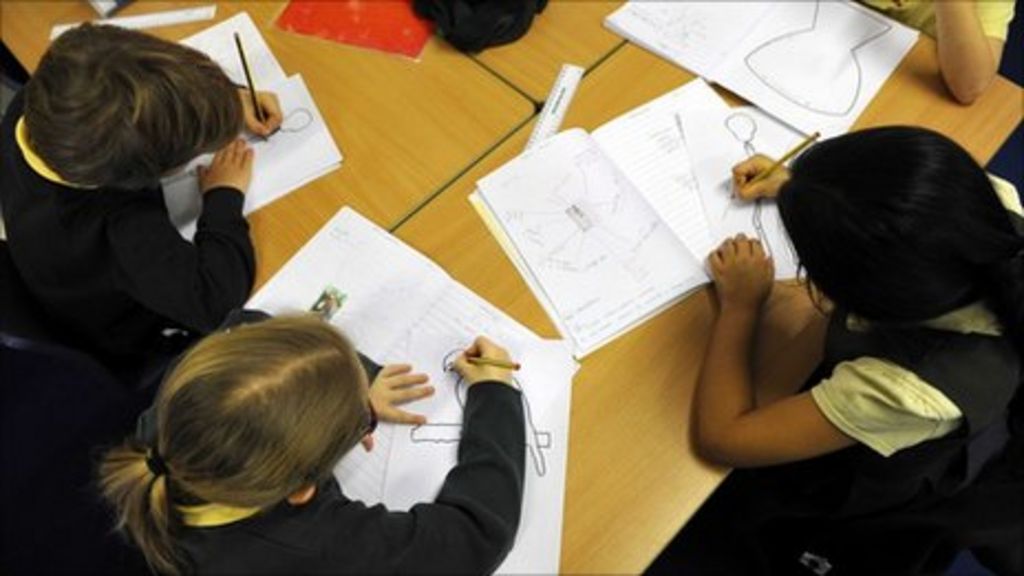 Fazakerley Primary School to close for day - BBC News