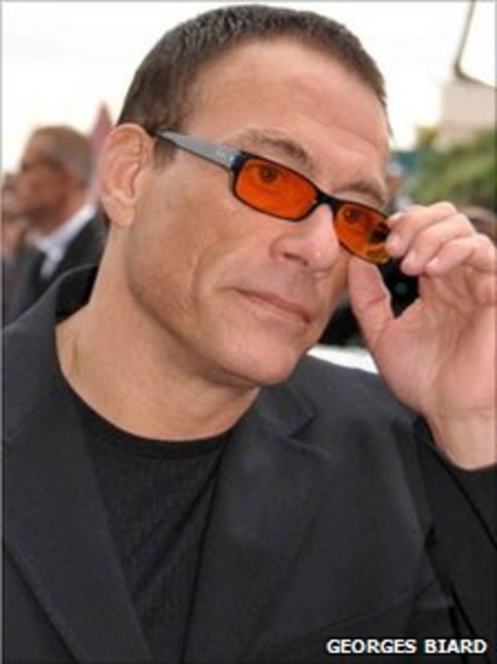 Jean-Claude Van Damme to shoot UFO film in Derby - BBC News