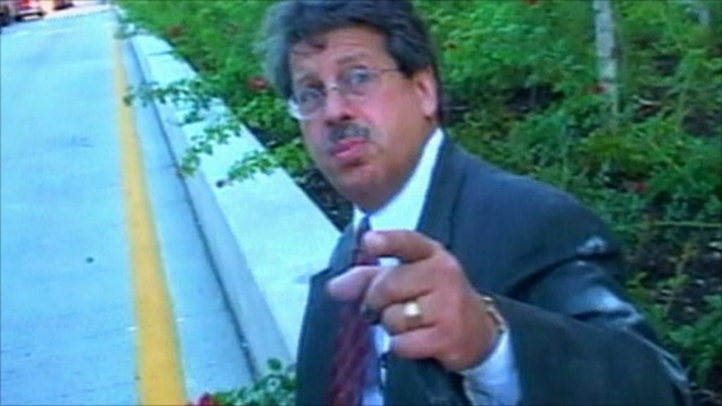 9/11: People talk about escaping the World Trade Center - BBC News