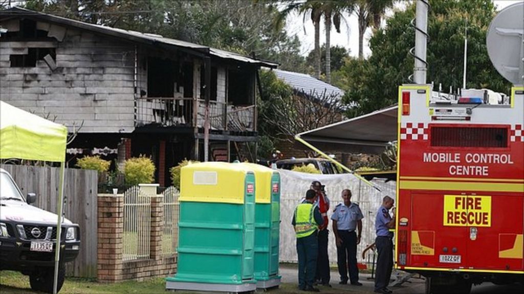 Australian house fire leaves 11 dead in Logan - BBC News