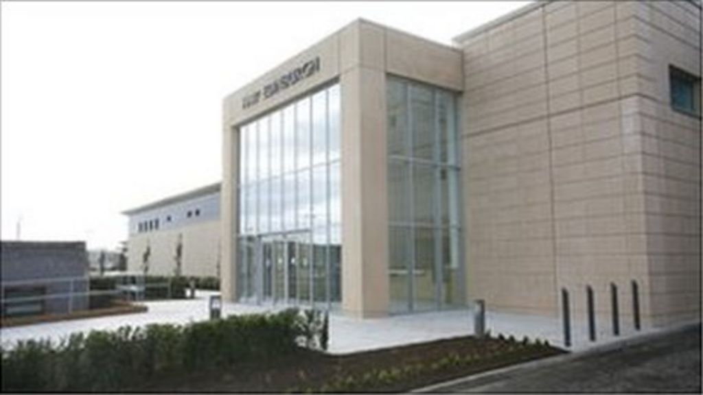 Success for Saughton Prison contraband hotline - BBC News