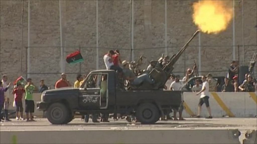 Rebels offer reward for Gaddafi's capture - BBC News