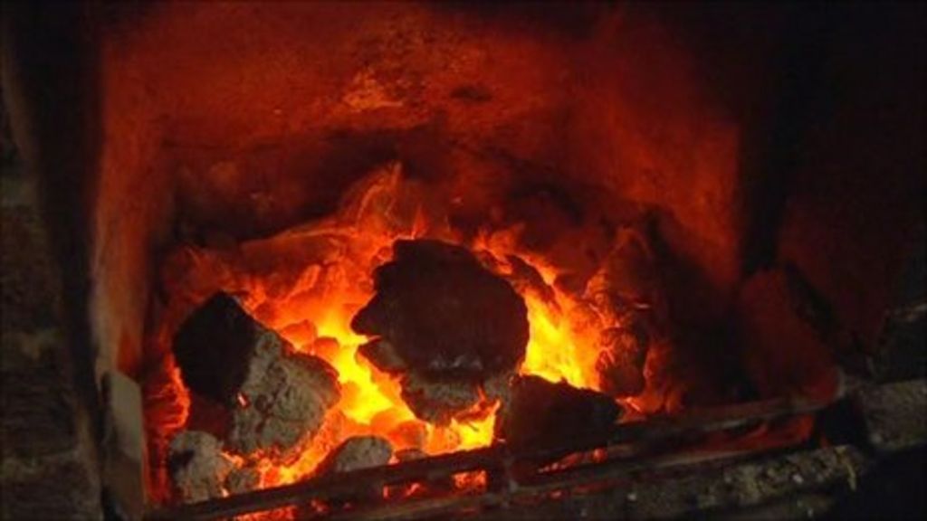 Essex pensioner dies in coal fire smoke - BBC News