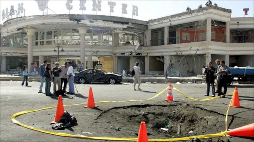 2005: Dozens killed in Egypt bomb blast - BBC News
