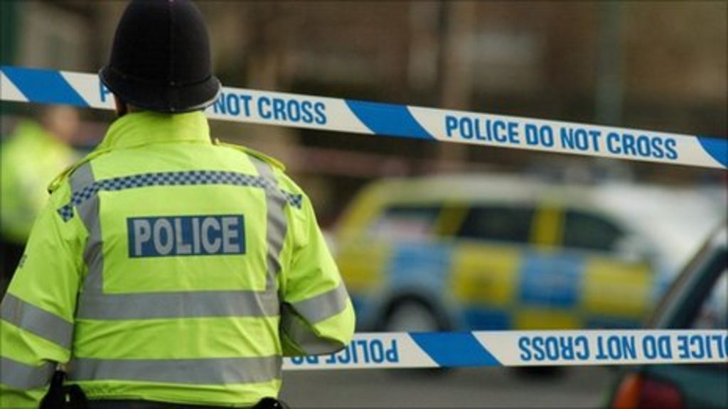 Surrey Police launch new number for non-urgent calls - BBC News