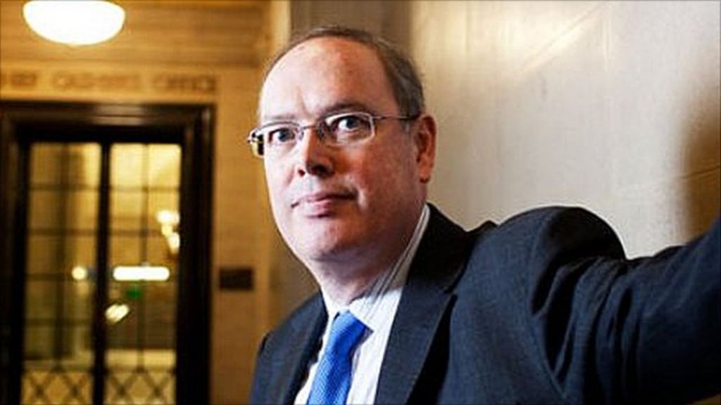 Andrew Sentance warns Bank of low interest rate risk - BBC News