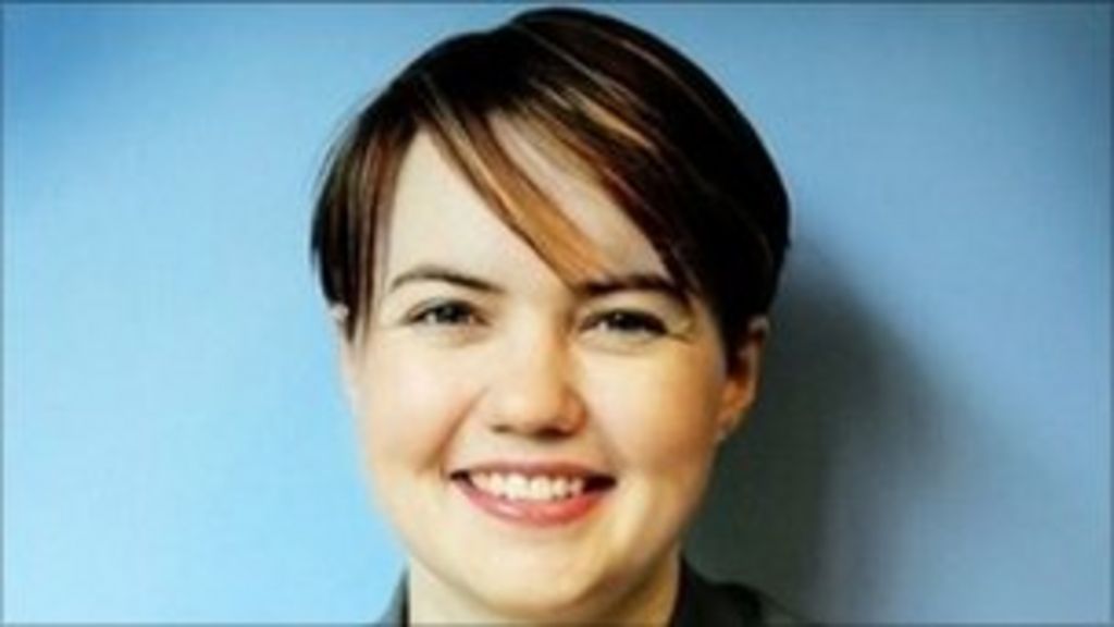 Ruth Davidson joins Scottish Conservative leader race - BBC News