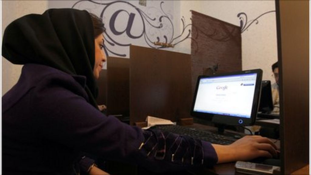 Fake DigiNotar web certificate risk to Iranians - BBC News