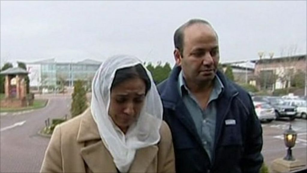 Shafilea Ahmed's parents charged with her murder - BBC News