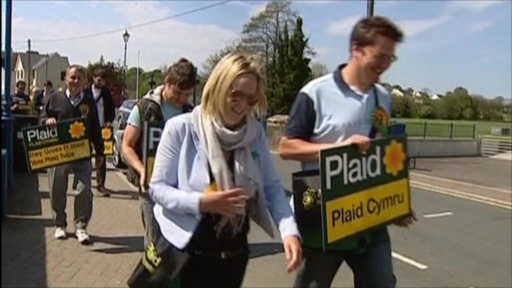 Plaid Cymru at 'political crossroads' as they gather for annual ...