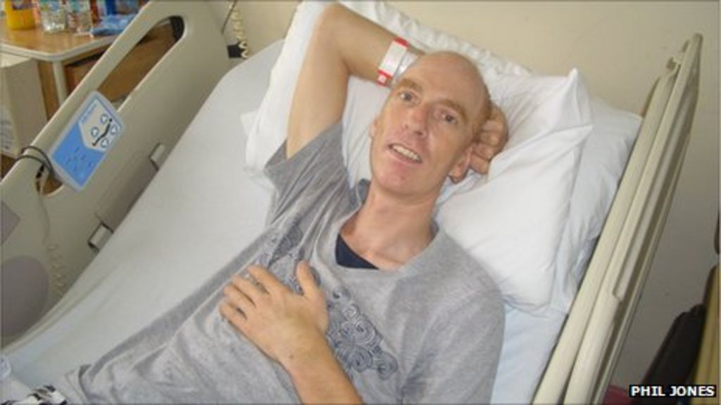 Paralympian Simon Richardson released from hospital - BBC News