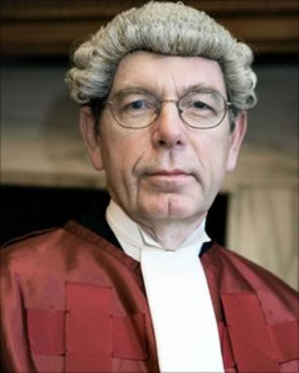 Senior Scottish judge Lord Hamilton to retire - BBC News