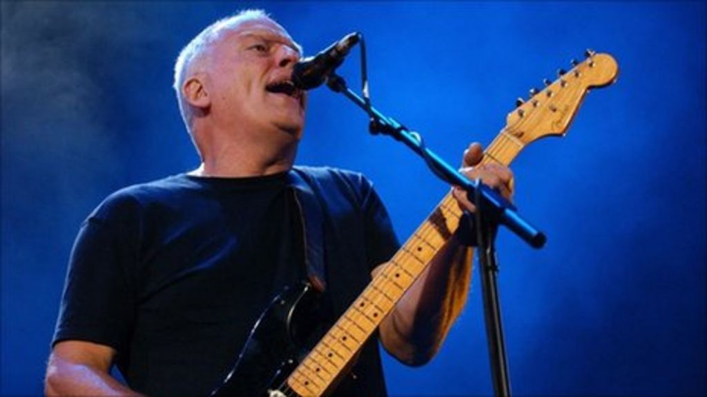 Rock star David Gilmour's Sussex beach hut 'must go' - BBC News