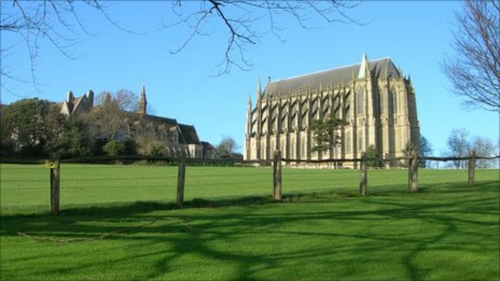 Lancing College Chapel to be completed for bicentenary - BBC News