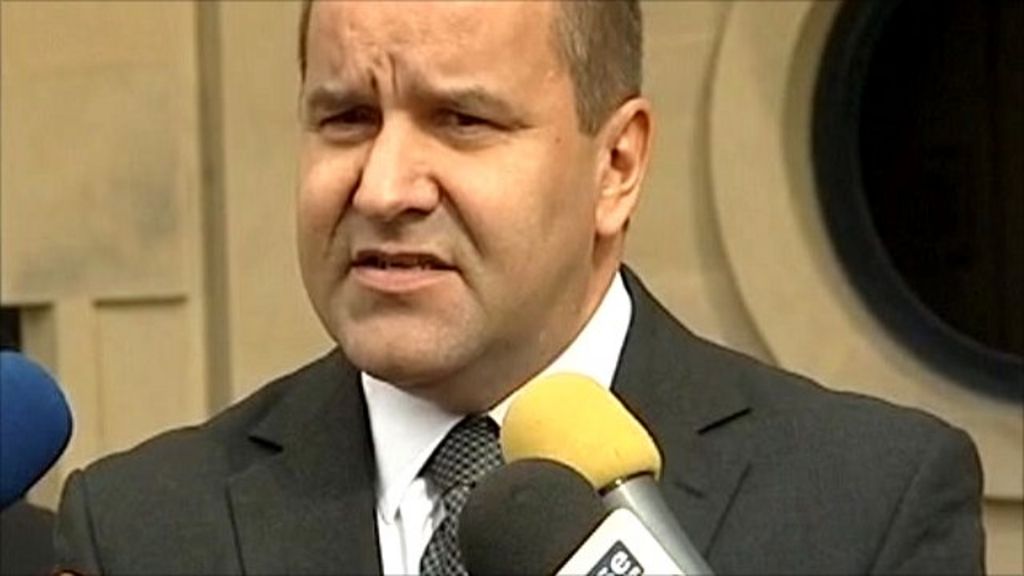 'Cruel' fiancee murderer Andrew Lindo gets life sentence - BBC News