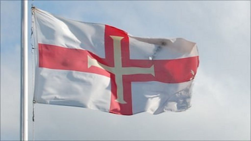 Guernsey States and parish douzaines sign charter - BBC News