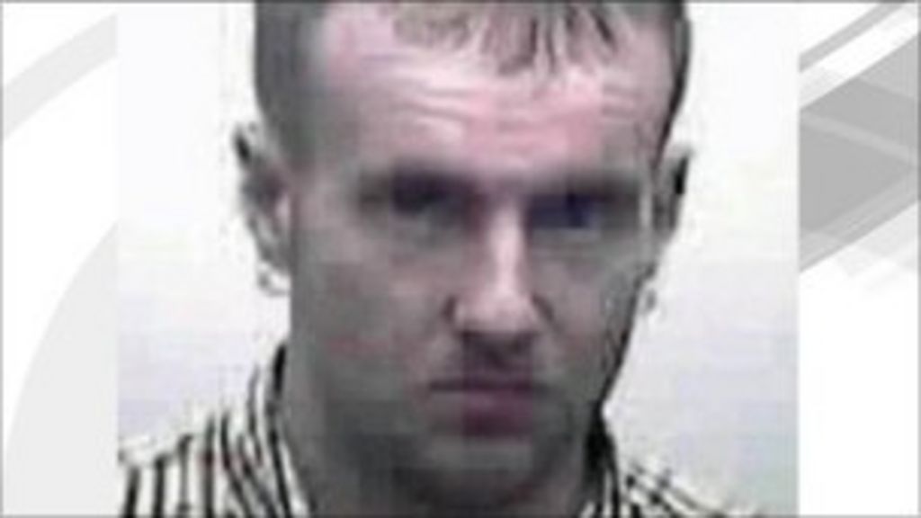 Ian Huntley: Prisoner admits attacking Soham killer - BBC News