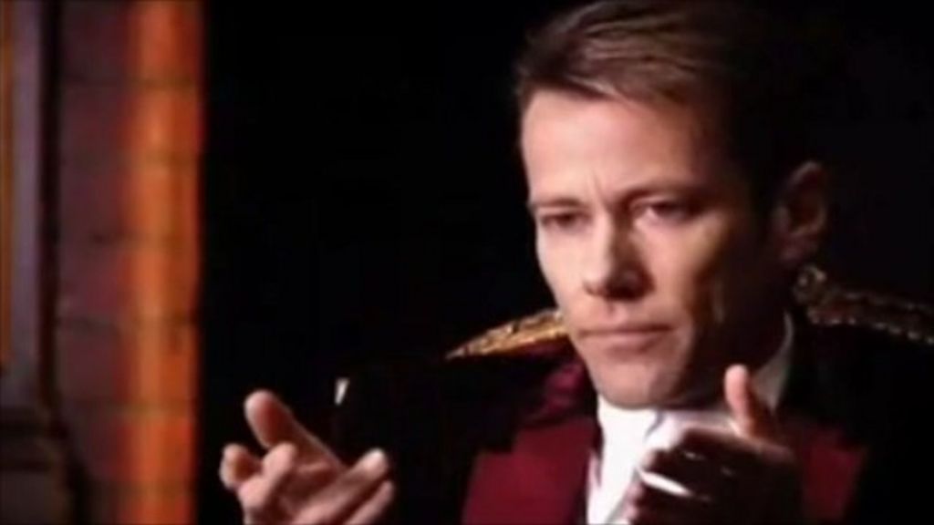 'Lord' Edward Davenport jailed for elaborate fraud - BBC News