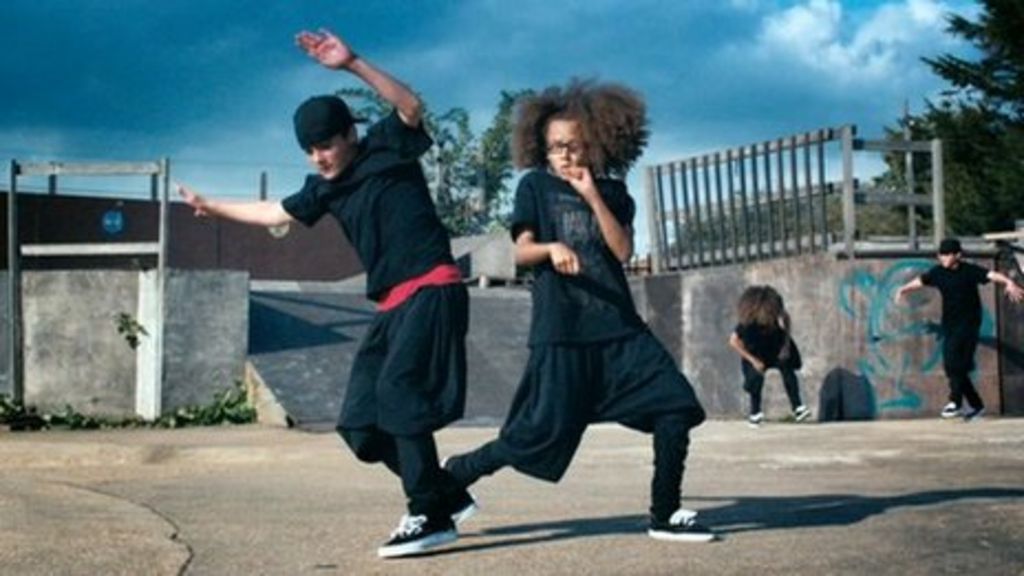 Dancers Diversity star in new video to help runaways - BBC Newsround