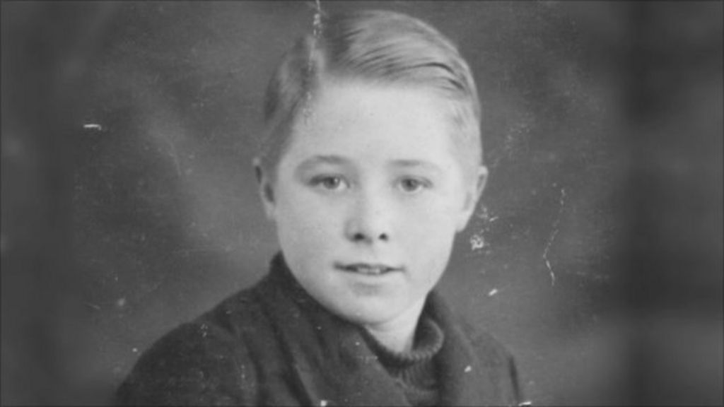 Ernie Wise's early years - BBC News