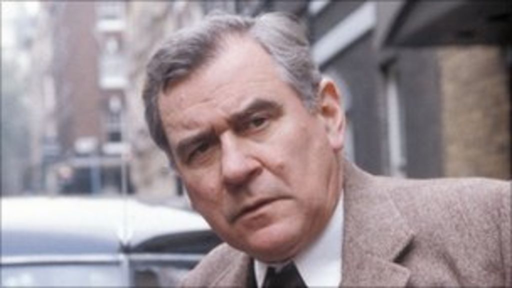 Chief Inspector Wexford star George Baker dies aged 80 - BBC News