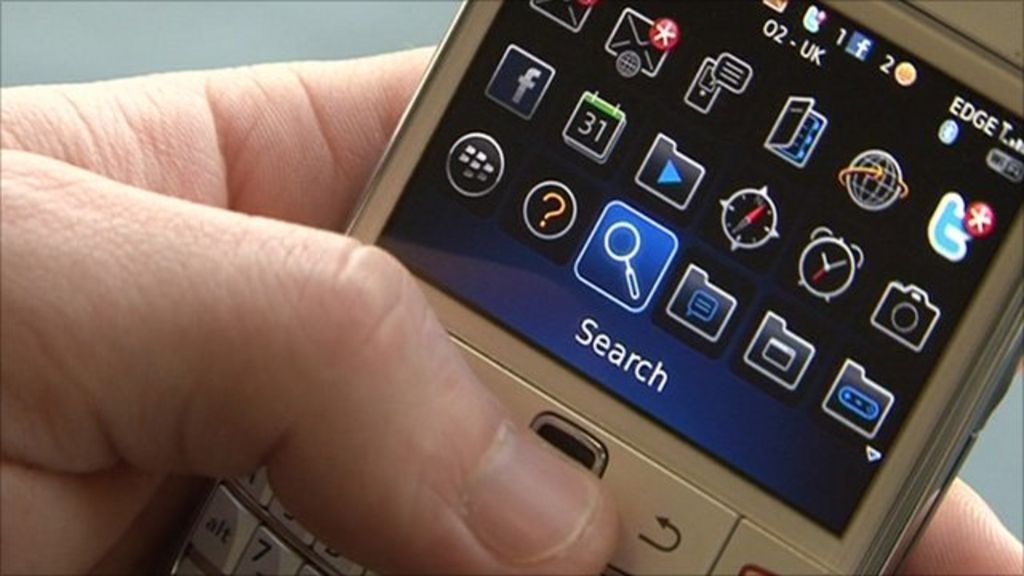 Blackberry users complain of fresh crash - BBC News