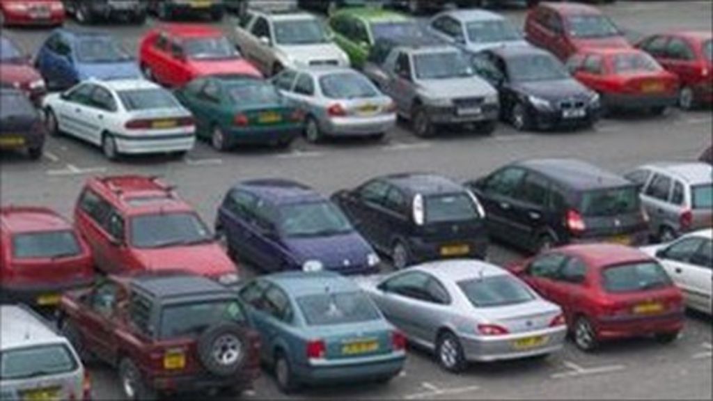 Hull city centre parking charge rise sparks petition - BBC News